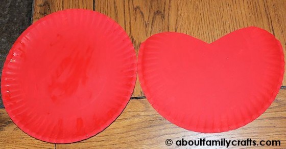 Paper Plate Heart Pocket – About Family Crafts
